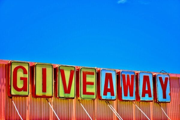 How To Setup a Giveaway Bot on Discord (The Easy Way) - SweepWidget Blog